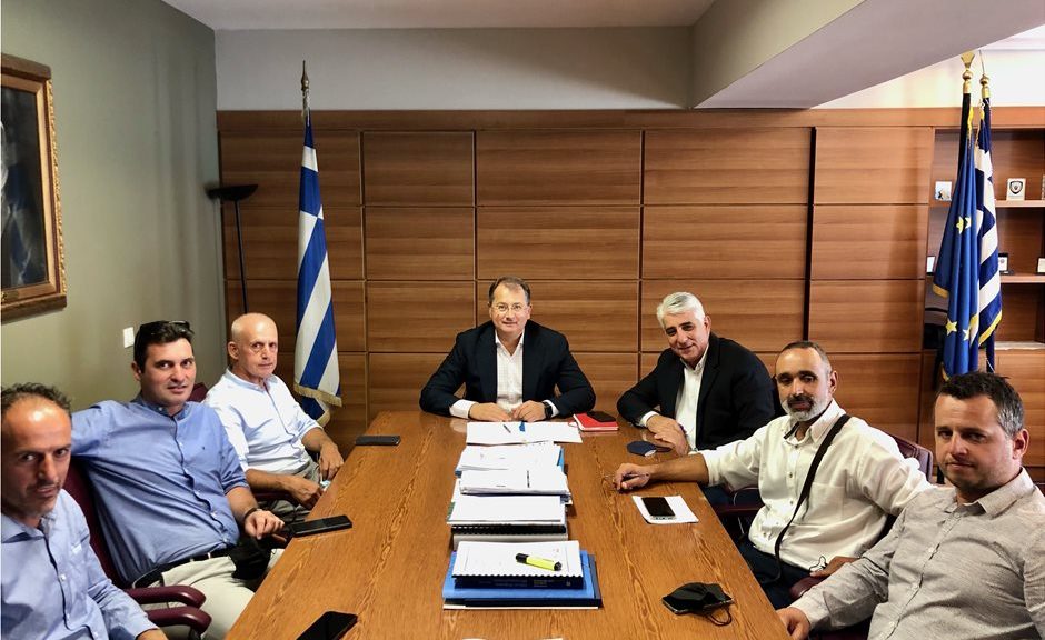 Εκμηχάνιση της ελαιοκαλλιέργειας εξαιτίας της έλλειψης εργατών γης ...
