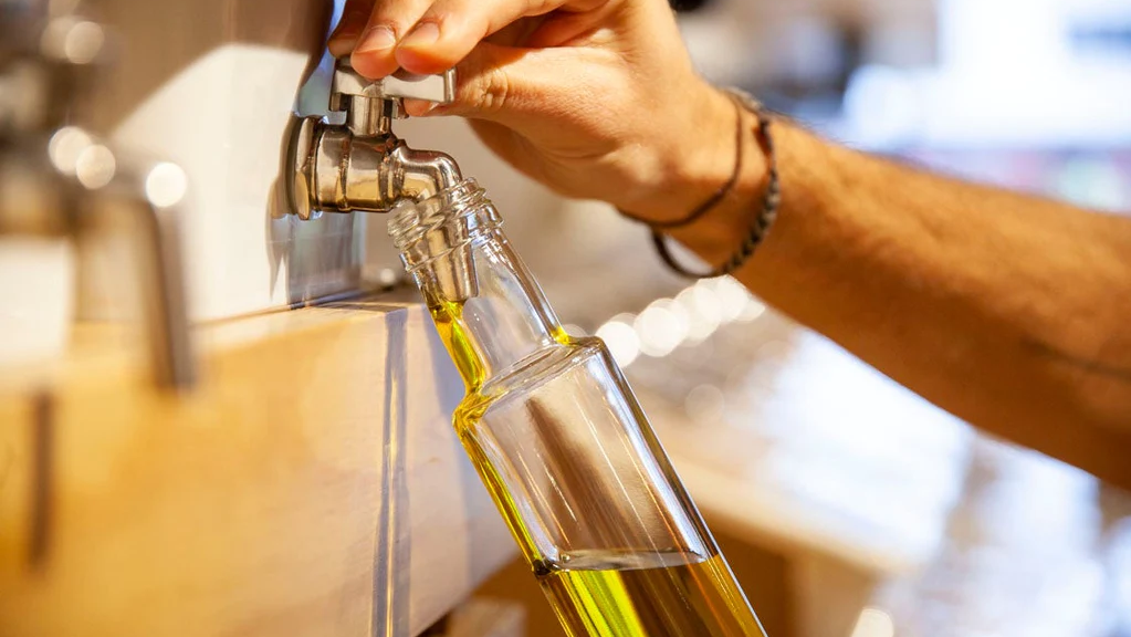 Στα 1,5 δις. ευρώ οι απάτες γύρω από το ελαιόλαδο στην Ευρώπη - Ελαίας ...